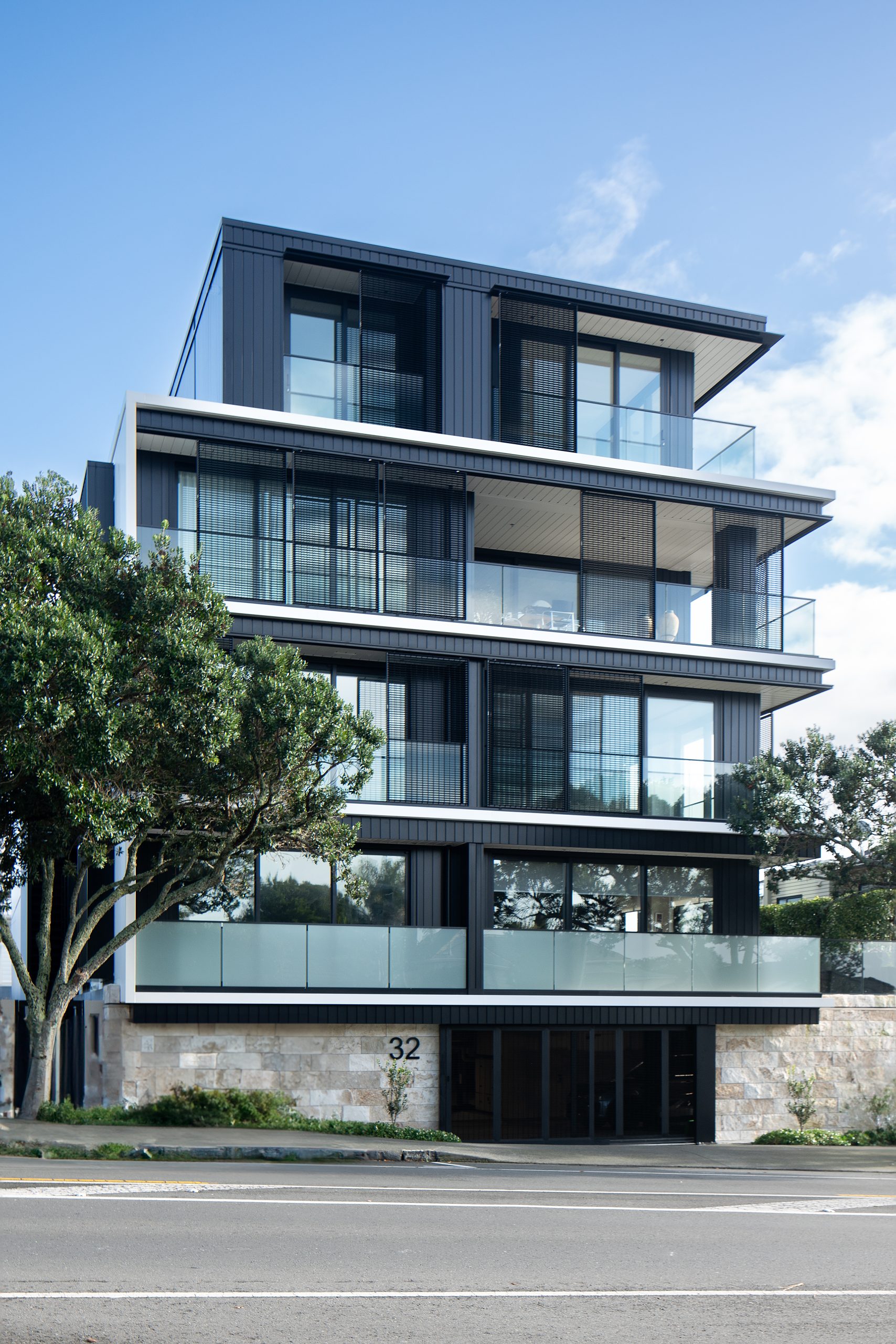 Unistay Ponsonby-without details - Viridian Glass